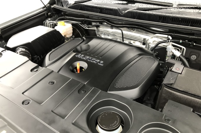 How to replace the car battery on a Haval H9 - Car Ownership - AutoTrader