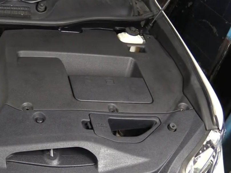 How to replace the car battery on a Lexus LX - Car Ownership - AutoTrader