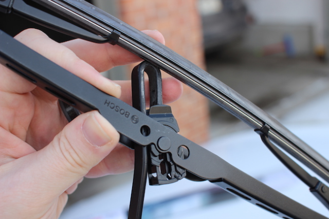How to change wiper blades on a Haval H1 - Car Ownership - AutoTrader